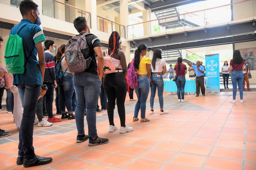 PUCESE inaugura curso gratuito «Ser ingeniero» – Pontificia Universidad ...